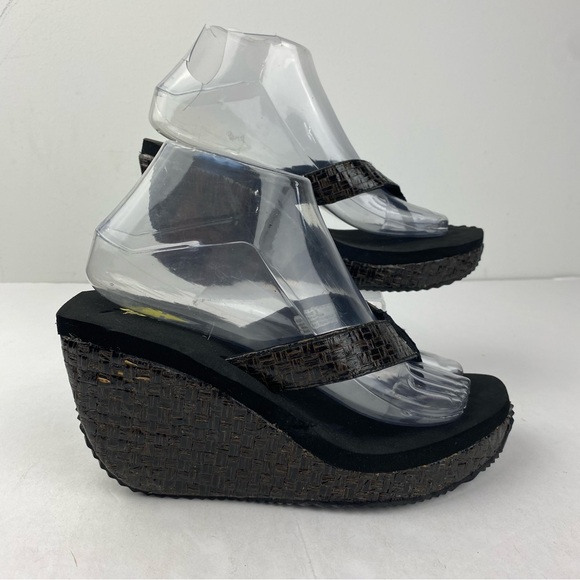 Volatile | Shoes | Volatile Womens 8 Chaching Wedge Thong Sandal Brown ...